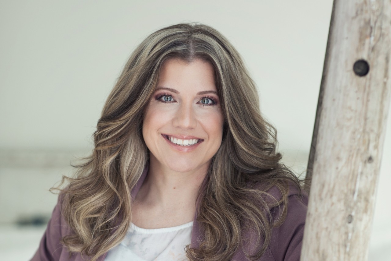 DMAA Awards: Dr. Deanna Field | Alumni | Welcome to Dalhousie University