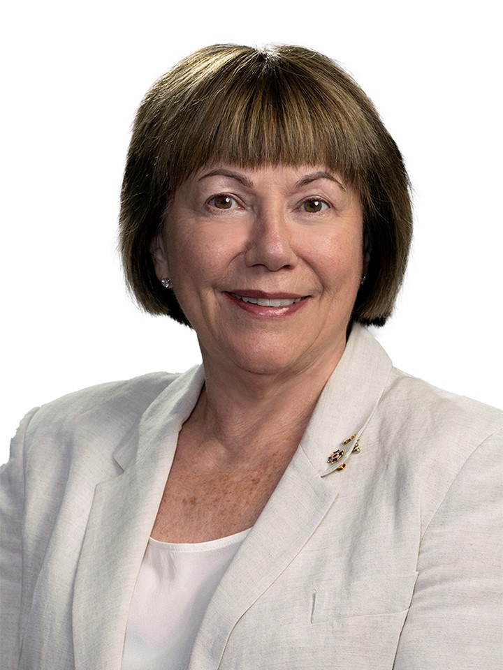 Anne McLellan shares Dalhousie’s impact as honorary campaign co-chair ...